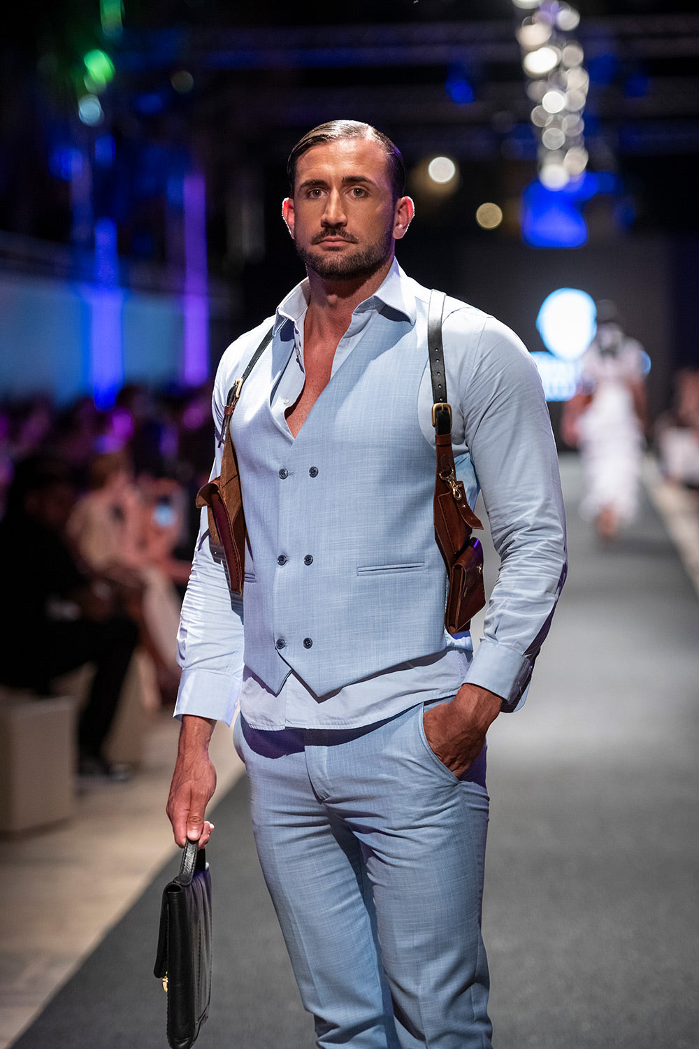 Fashion – Captain's Cut